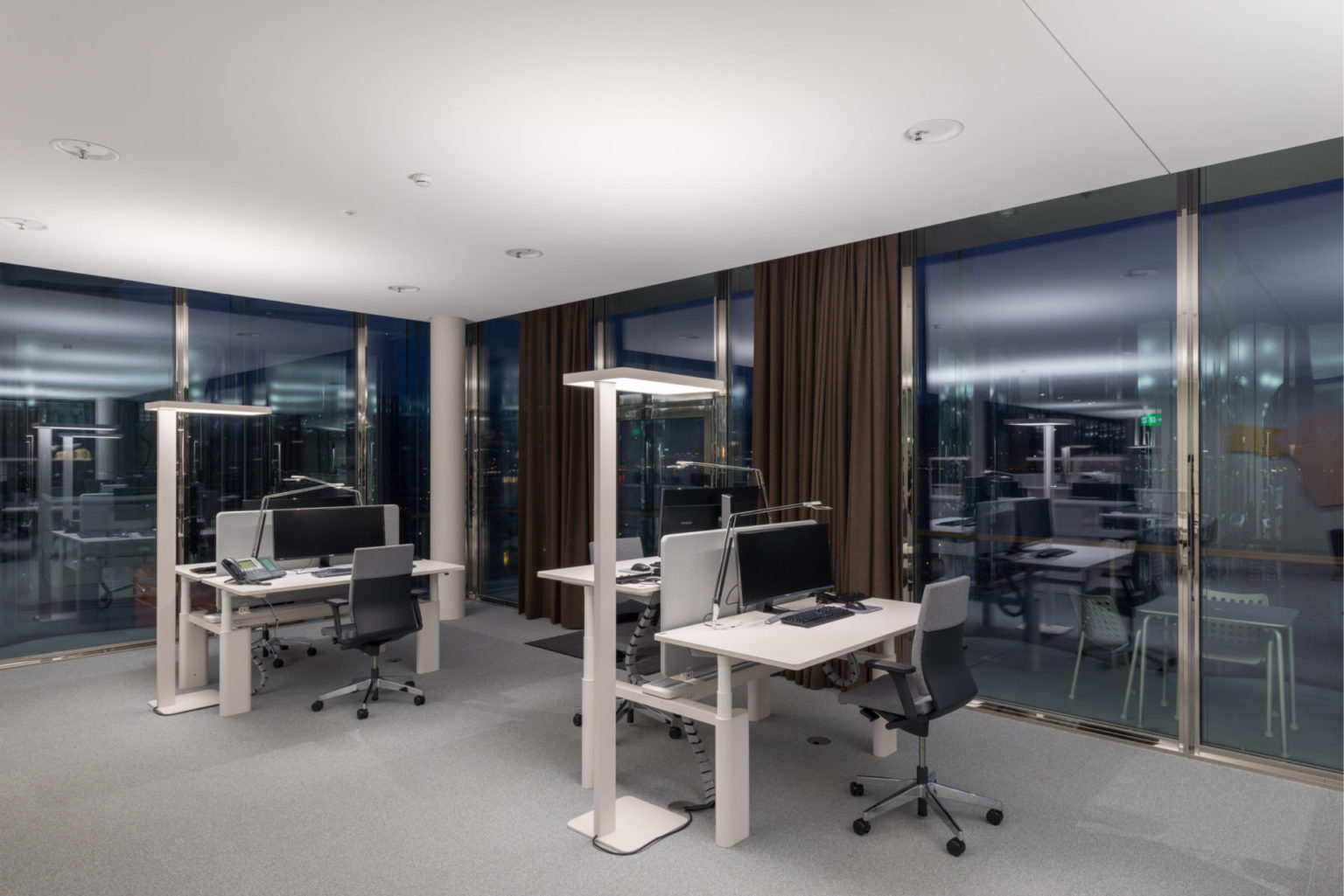 Swiss Re Next - Licht Kunst Licht AG