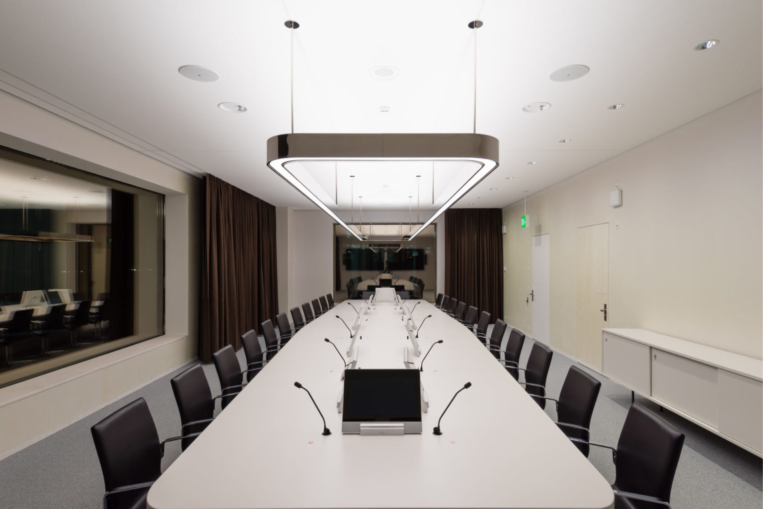 Swiss Re Next - Licht Kunst Licht AG